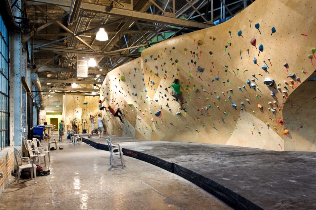 The Front Climbing - Method Studio
